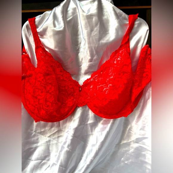smart & sexy | Intimates & Sleepwear | 46ddd Red Lace Bra New | Poshmark